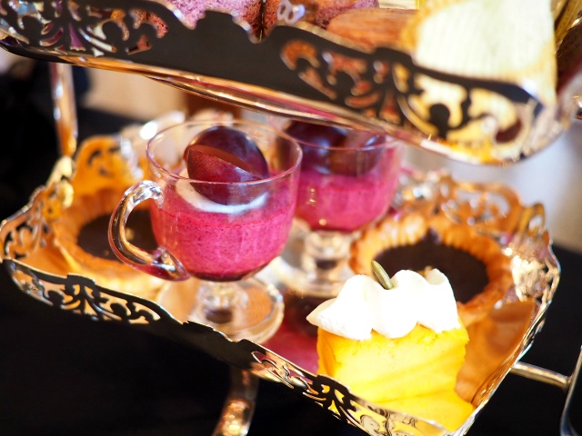 ＜青葉台＞アンティークス ヴィオレッタ「ハロウィンの仮面舞踏会のアフタヌーンティー」レポ|紅茶情報TeaMagazine